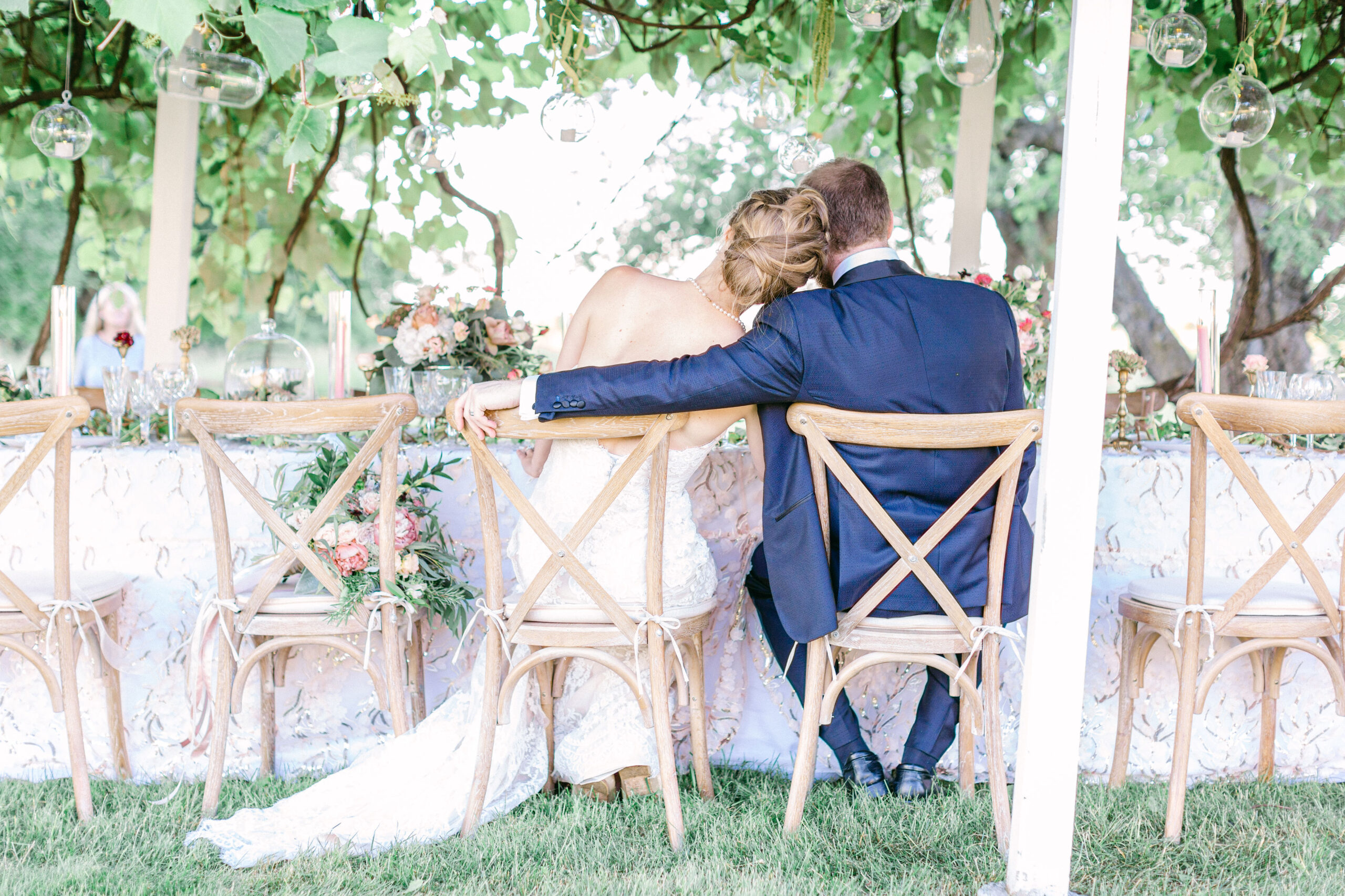 5 Best Ideas for a Paris Themed Wedding